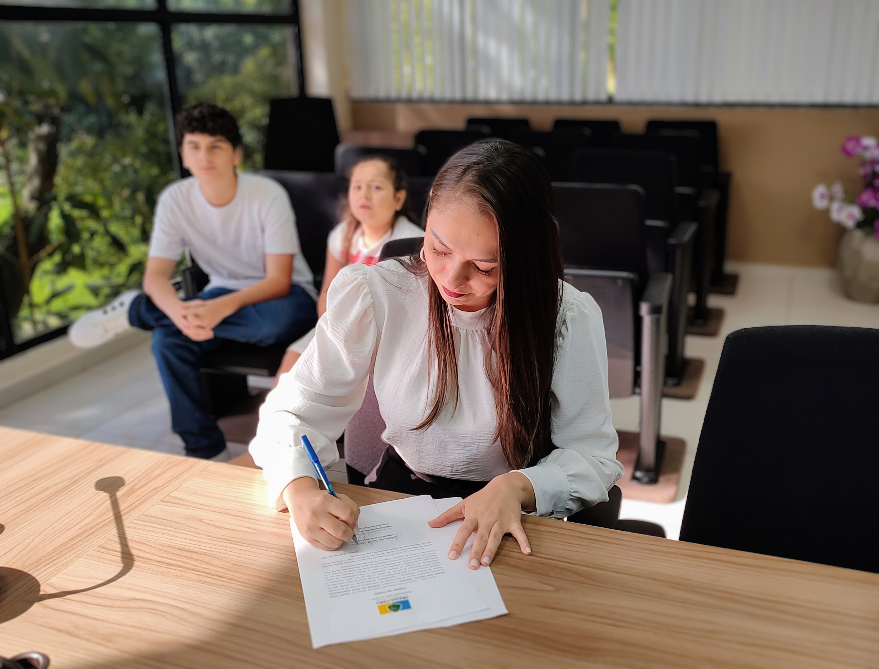 Assistente Social é empossada para o quadro efetivo do MP-AP ...
